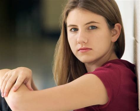 First Period Signs Symptoms And What To Expect Evana
