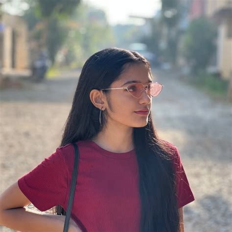 Shikhaa Shikzzz On Threads