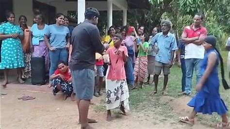 ගම්මැද්දේ අවුරුදු විකට ඇදුම් තරගය Youtube