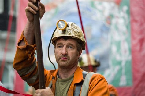 Most Brits Consider Themselves To Be Working Class