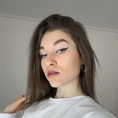 Anastasia Tkachenko — Bio Site