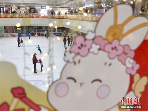 【图刊】北京冬奥会成功举办一周年 “燃情”冰雪无限期10