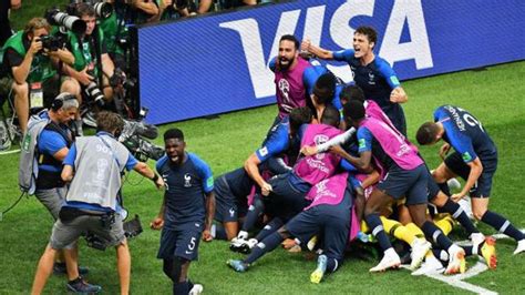 Сборная Франции чемпион мира по футболу в 2018 году Новости