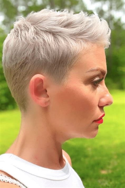37 Cute Feminine Super Short Womens Haircuts 2022 Pixie Hairstyles Page