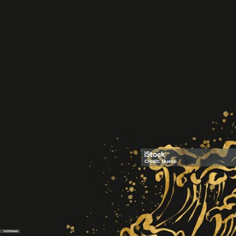 검은 배경에 바다 이미지가있는 황금빛 파도 패턴이있는 사각형 추상 배너 텍스트를위한 공간 전통적인 일본식 개념의 붓질 역동적인 물 스플래시 0명에 대한 스톡 벡터 아트 및
