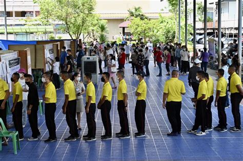 บรรยากาศเลือกตั้ง 2566 ทั่วไทย ประชาชนเดินทางมาใช้สิทธิเลือกตั้ง คึกคัก