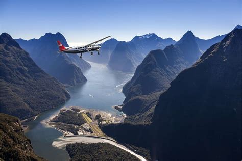 Milford Sound Scenic Flight See And Do Nz
