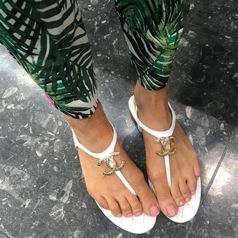 Tess Dalys Feet