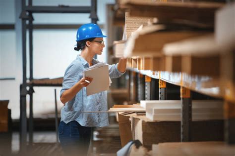 3700 Spare Part Warehouse Foto Stok Potret And Gambar Bebas Royalti