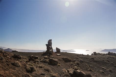 Hiking In Santorini Caldera Trail From Fira To Oia Wander The Map