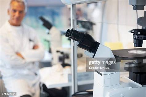 Inverted Microscope Photos And Premium High Res Pictures Getty Images