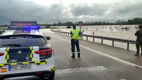 Carreteras Cortadas Viviendas Inundadas Y Vecinos Desalojados En