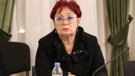 „არ ვიღებთ ახალ დირექტორს“ მწერლების მთარგმნელებისა და გამომცემლების განცხადება დუმბაძეზე