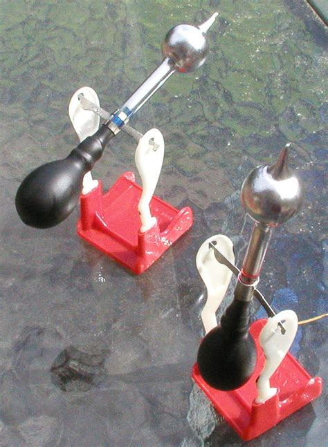 A Simple Solar Powered Heat Engine Science Toys
