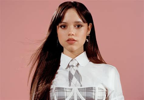 Jenna Ortega Wallpapers Jenna Ortega Wallpaper For Laptop Coimc