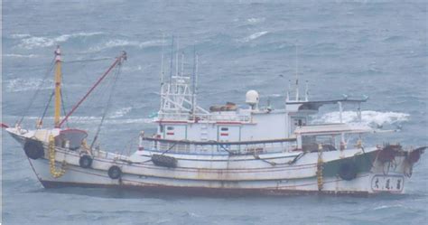 澎湖漁船遭登檢帶回！陸海警廣播：請勿干擾 海巡2艇對峙「7海警船」 社會 Ctwant