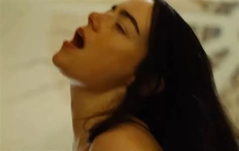 Horny Legend Emma Stone Brings The Sex To New Film As Director Makes Racy Admission Daily Star