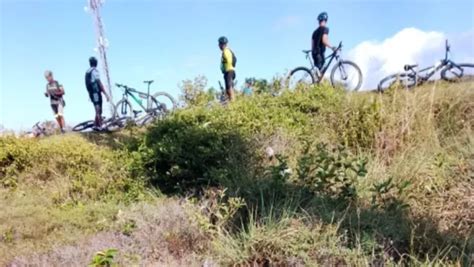 Ciclista é Baleado E Morre Perto De Entrada De Praia De Camaçari