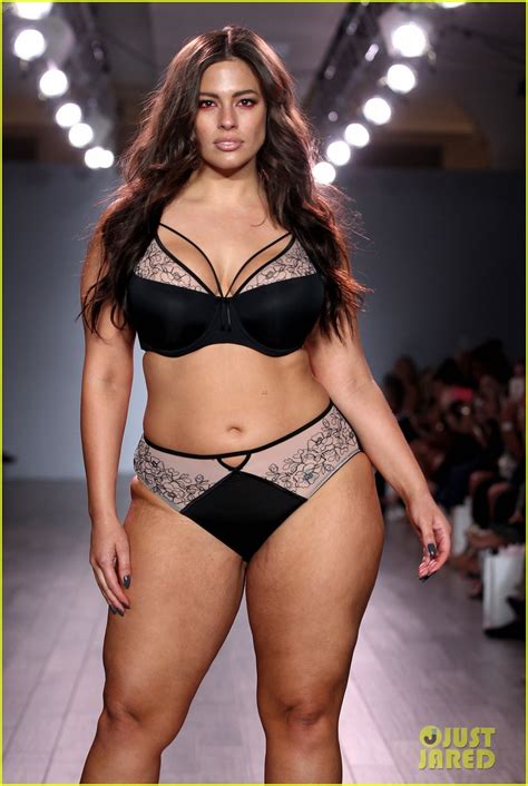 Ashley Graham And Jordyn Woods Hit The Runway In Lingerie Show During