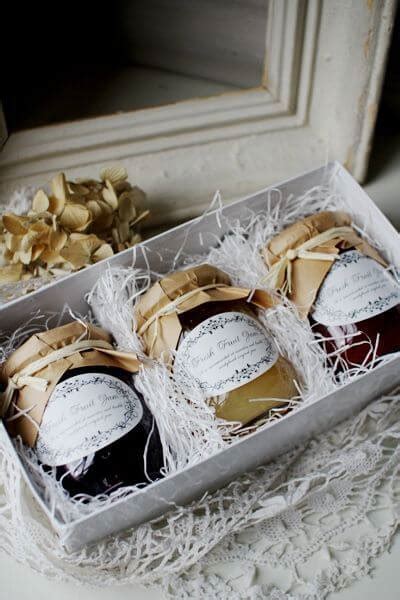 Desain Sticker Untuk Segel Kemasan Dan Merek Uprint Id