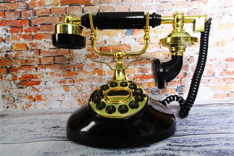 무료 이미지 정경 자동차 타이어 자동차 조명 세례반 가스 가장자리 자동차 부품 자동차 바퀴 시스템 목재 식물