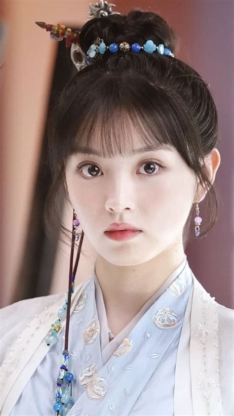 Pin Auf Phim C Trang