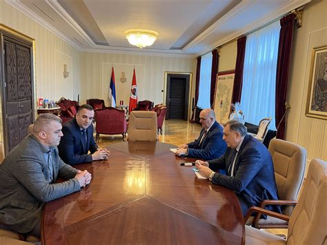 Састанак са представницима Општинског одбора СНСД а Теслић Милорад Додик