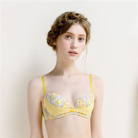 Wacoal 華歌爾 【une Nana Cool】日本內衣 White Line B F罩杯內衣黃 Ub2224ye Pchome
