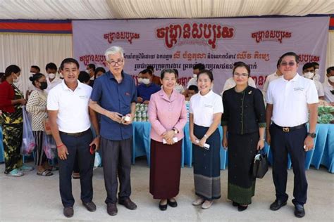 លោកស្រីកិត្តិសង្គហបណ្ឌិត ម៉ែន សំអន ថ្លែងអំណរគុណសប្បុរសជនក្នុងកម្មវិធី ចង្ក្រានសប្បុរសលើកទី១២