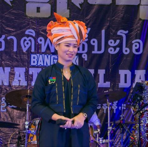 ဂုဏ်မတူလို့စိမ်းကားလည်း ကြင်နာအသဲလက်ဖွဲ့မယ် ချစ်သူရဲ့လက်ထပ်ပွဲးမှာ🥹💔 By နင်းပ ယွုမ်းခမ်း