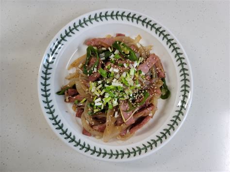 베이컨 양파볶음 레시피