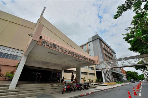 [รีวิว] เปิดรั้วจุฬาลงกรณ์ ชีวิตสไตล์นิสิตสามย่าน