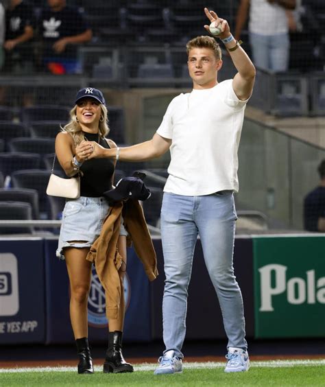 Jets Qb Zach Wilson Seemingly Addresses Headlines About Sleeping With