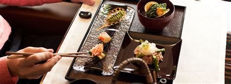 First Class Dinning Experience Garuda Indonesia