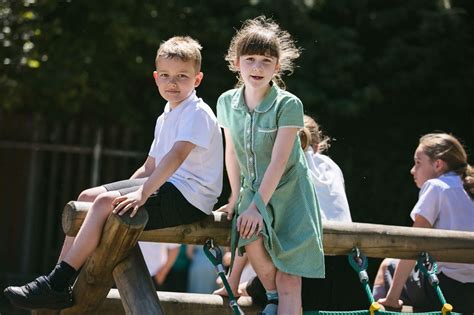 Brough Primary School Home