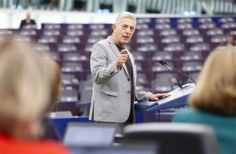 Европратеник од СИРИЗА ја напушти еврогрупата на грчката партија Сител Телевизија