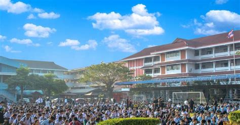 โรงเรียนรัตนราษฎร์บำรุง สพม เขต 8 พร้อมไป Promptpai