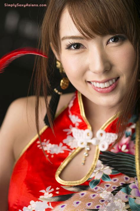 Yui Hatano 波多野結衣 Sexy Av Photo 003 Simplysexyasians
