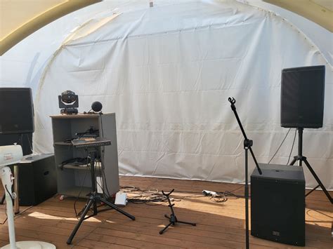 공연장비중고장터중고악기음향특수조명방송장비행사용품마이크색소폰전자올겐키타엘프 Band