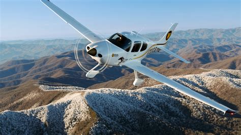 A Look At The Cirrus Sr22 And Four Other Popular Single Engine Aircraft