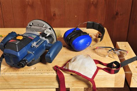 12 Tips For Using A Router Safely WoodWorkers Guild Of America