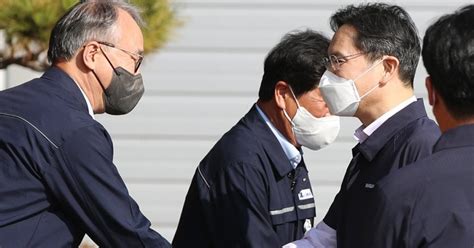 협력사 찾아온 이재용 삼성전자 회장