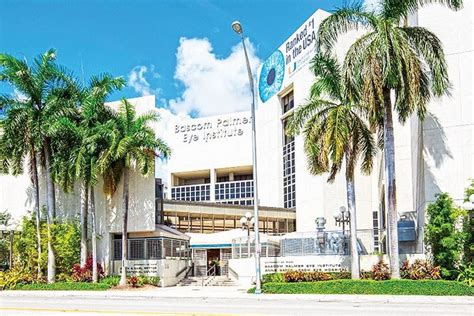 15 Bascom Palmer Doctors Named To Ophthalmology Power List 2024 Biscayne Bay Tribune