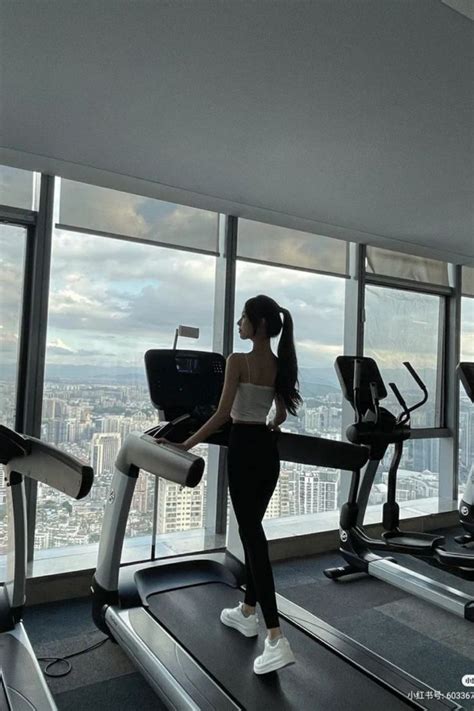 Bimax Запись со стены Девушки в тренажерном зале Фотографии тренировок Фитнес