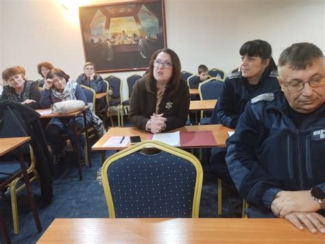 Казанлък инфо „Жените на Казанлък“ стартират информационна кампания против насилието над жени