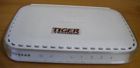 Netgear Rp614 V3 Cable Dsl Web Safe Router 4x Port