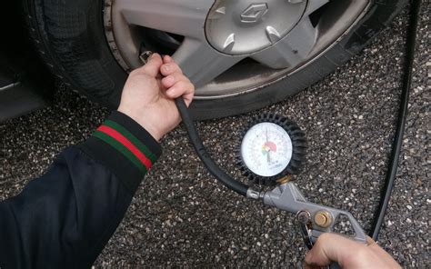 Top 7 Trends In The Automotive Tire Pressure Monitoring System Market