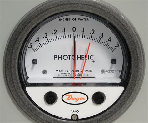Dwyer Series A3000 0 Photohelic Pressure Switch Gage 0 50 Wc At