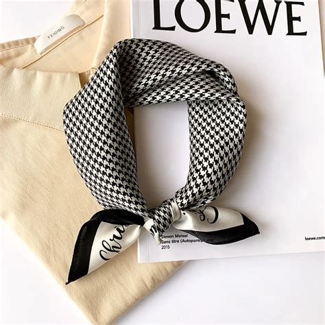 2022 패션 100 실크 새틴 헤어 스카프 여성용 손수건 프린트 가방 스카프 여성용 스퀘어 헤드 반다나 스카프 숙녀용여성용 스카프 Aliexpress