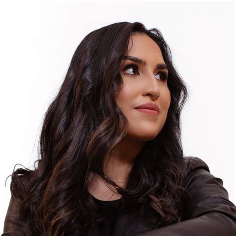 Abigail Abi Mamani • Threads Say More